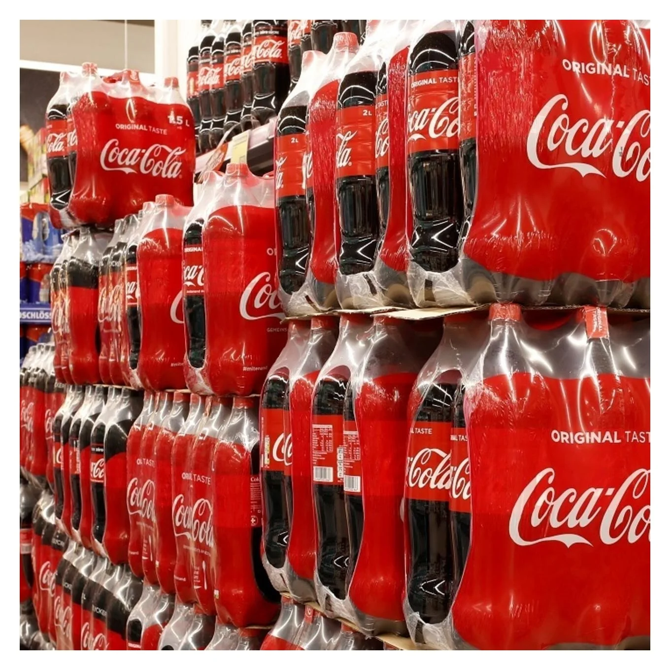 Coca Cola 330ml Cans / Coca Cola 1.5l Bottle In Bulk Competitive Price ...