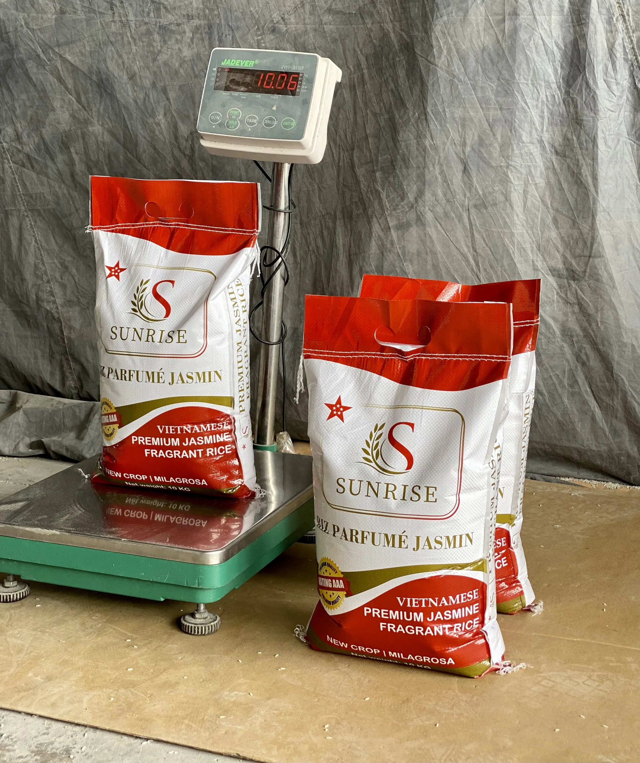 Long Grain Perfumed Jasmine Rice Packed 5kg 10kg 25kg Bag - Vietnam ...