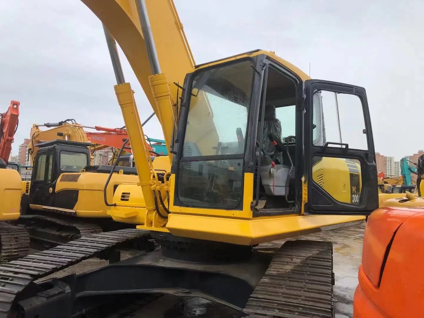 Used Excavator 30tons Japanese PC300 Digger Excavator for Sale in ...