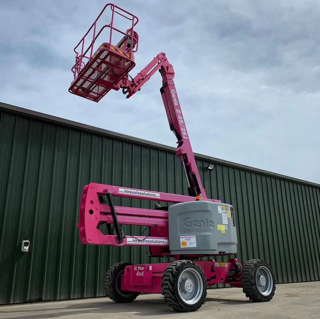 Limit Discounts for Clean Affordable Cherry Picker Towable Boom Lift ...