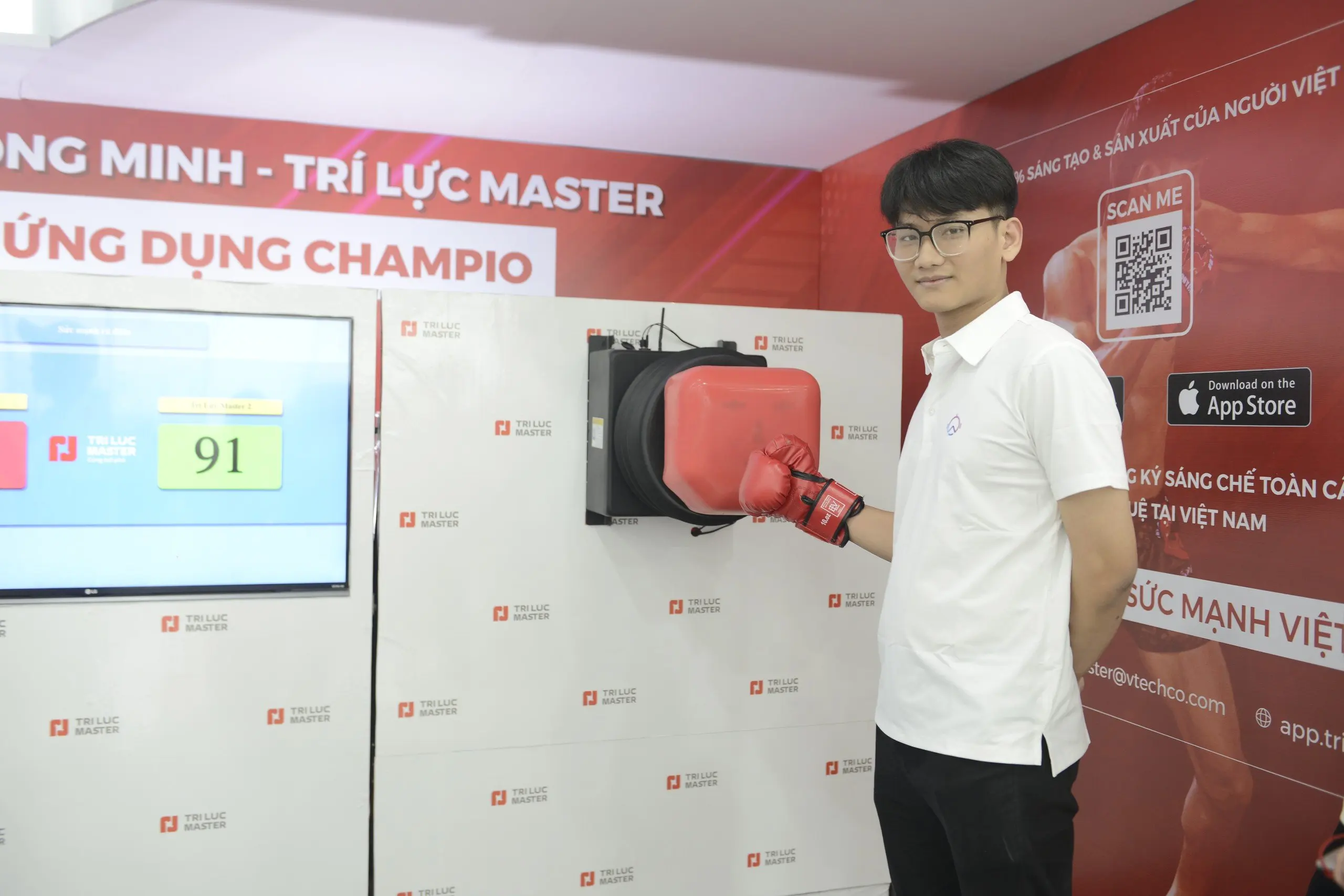 Music Boxing Machine Smart Wall Boxing Target Wall Indoor Exercise ...