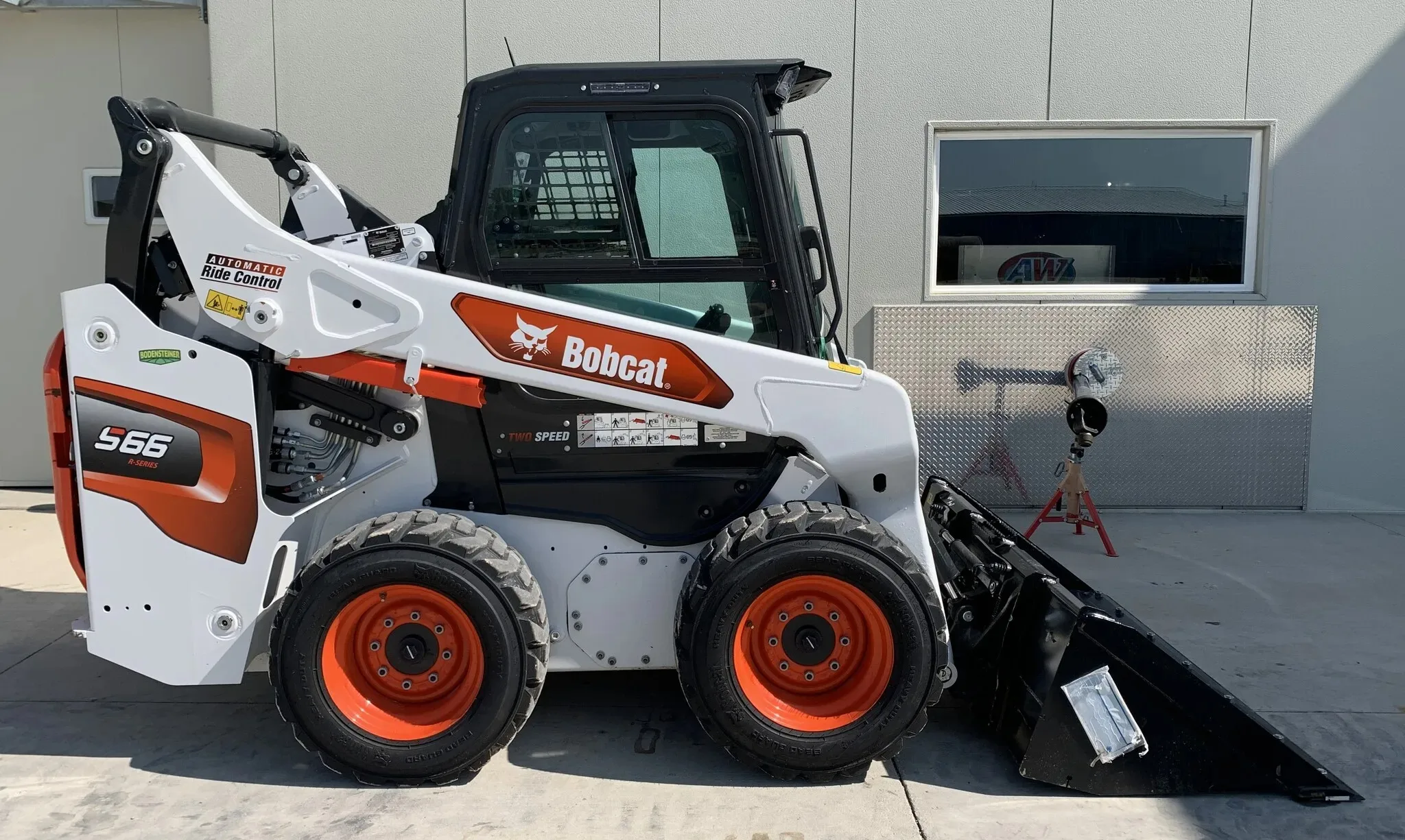 High Quality Caterpillar 246D Skid Steer - Fairly Used