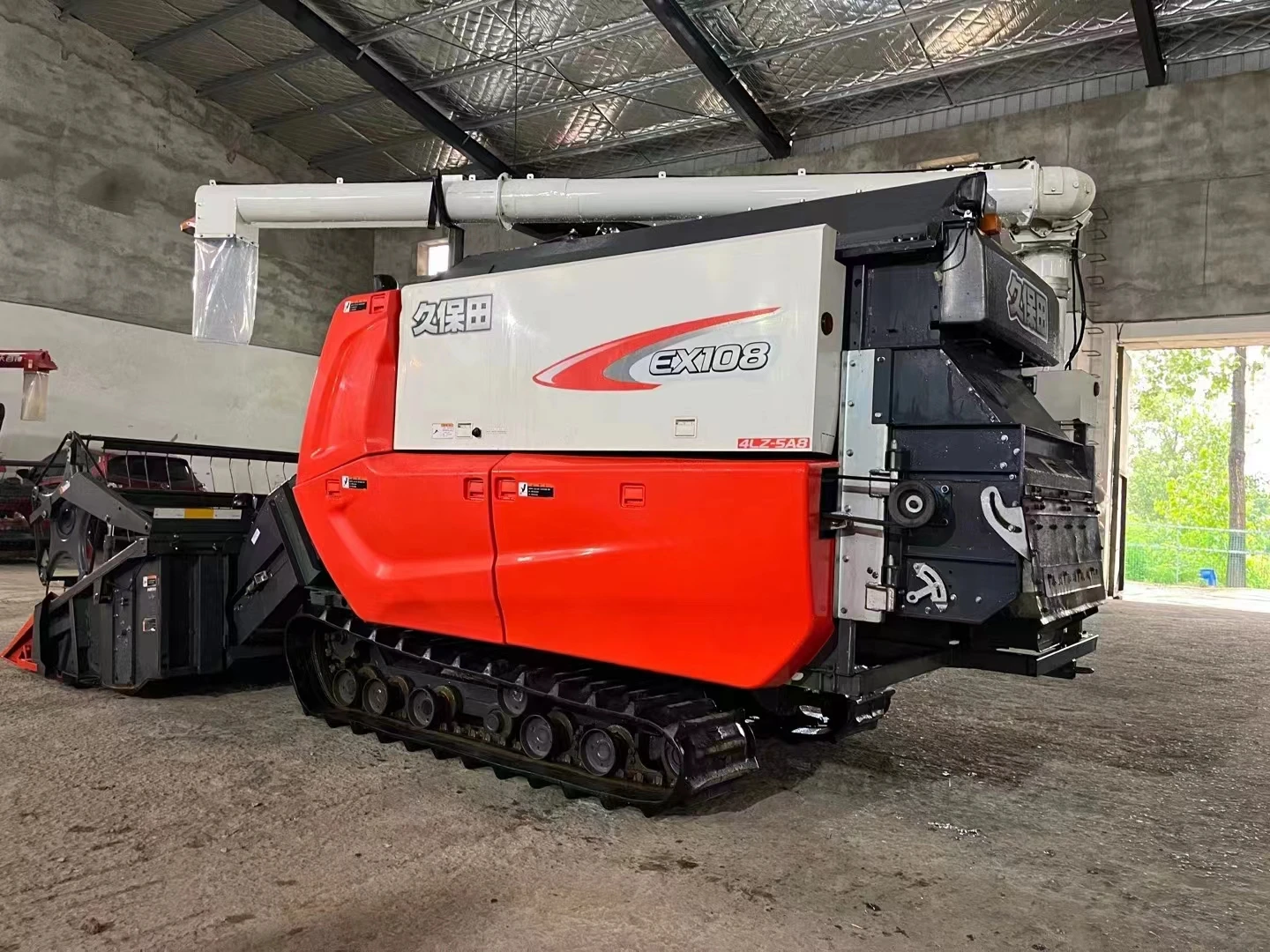 Japanese Famous Brand Combine Harvester - Buy Rice Harvesting Machine ...