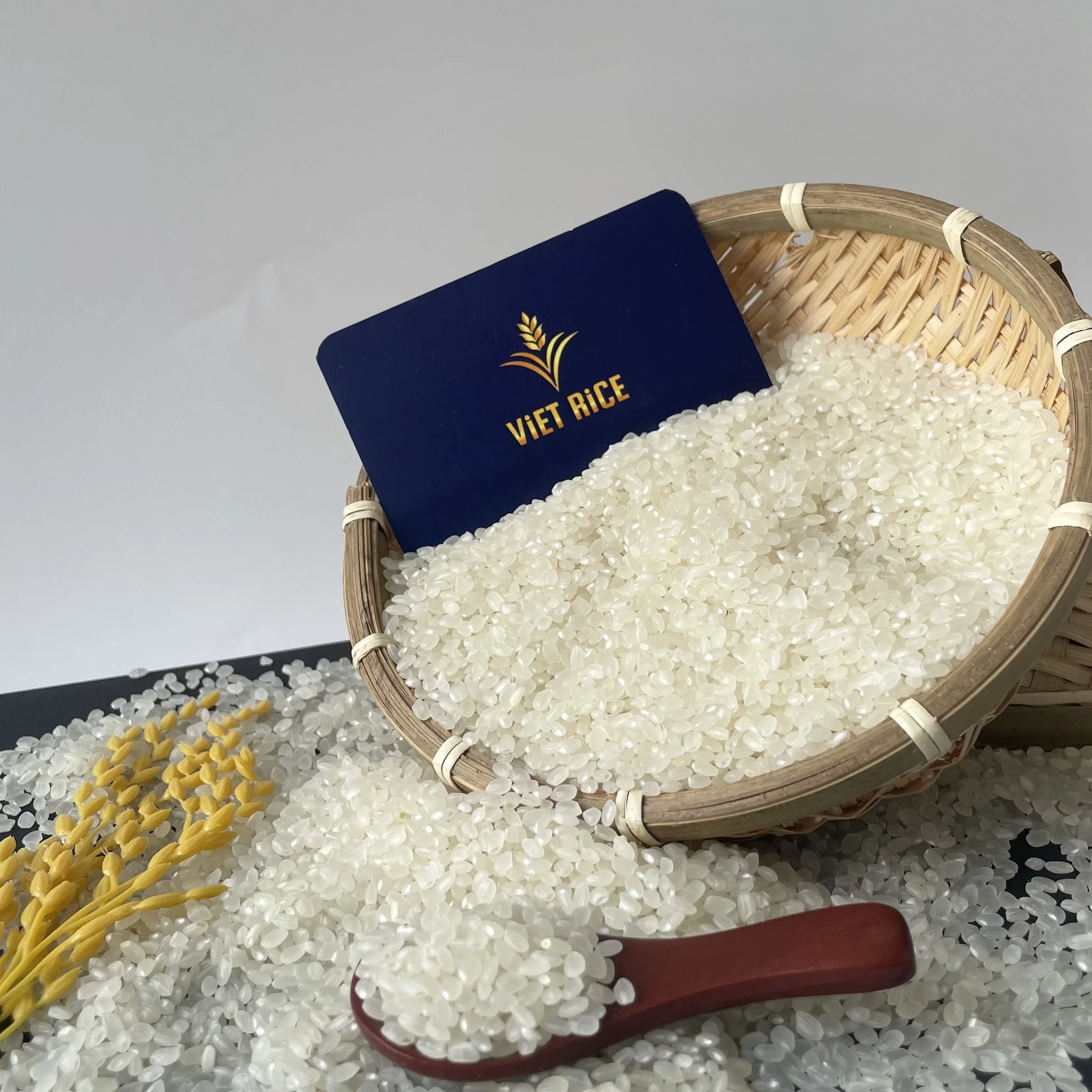 Vietnamese Rice - Japonica Is Rice Short-grain Rice Variety With Soft,Iridescent White Seeds And ...