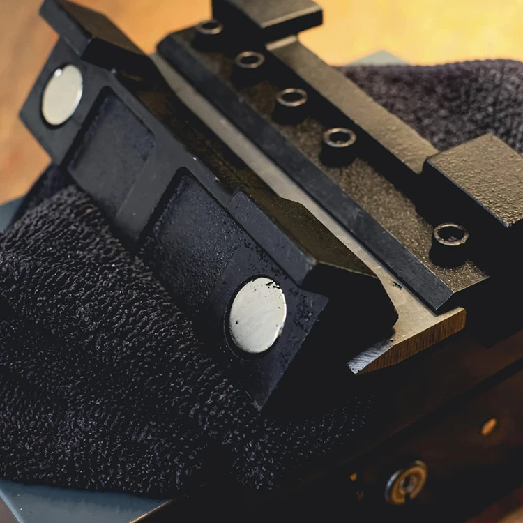 6 Inch Vise Mount Metal Brake Bender - Max Capacity 14 Gauge