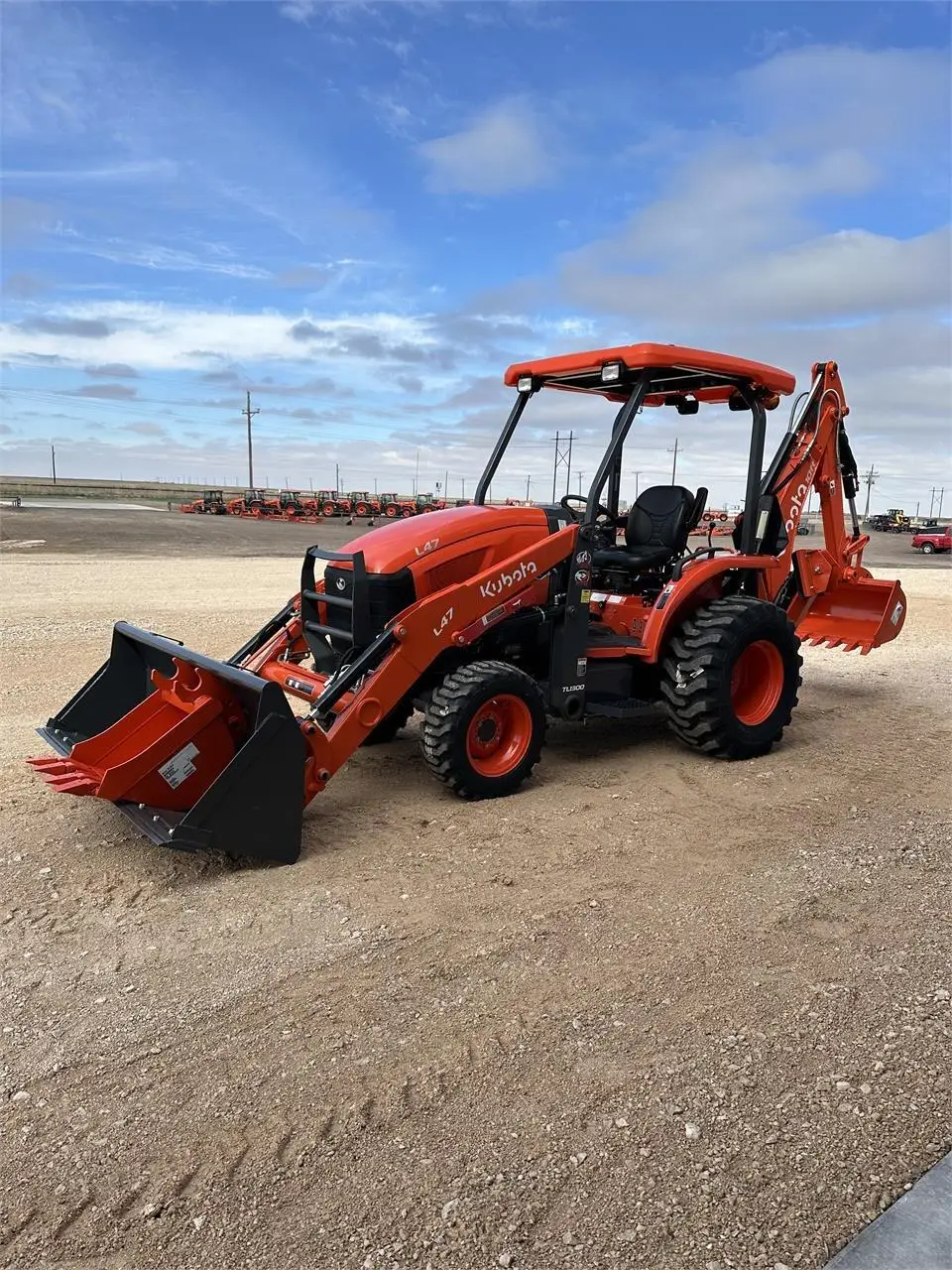 Kubota L47 4WD Multifunctional Wheel Tractor Loader Backhoe LB ...