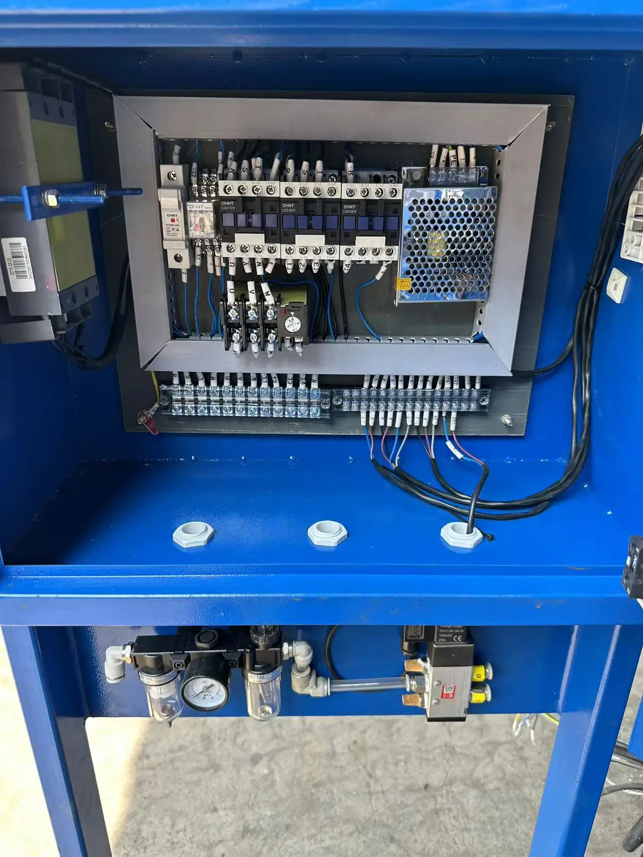 Automatic Deburring Vibratory Machine Vibratory Tumbler Polishing ...