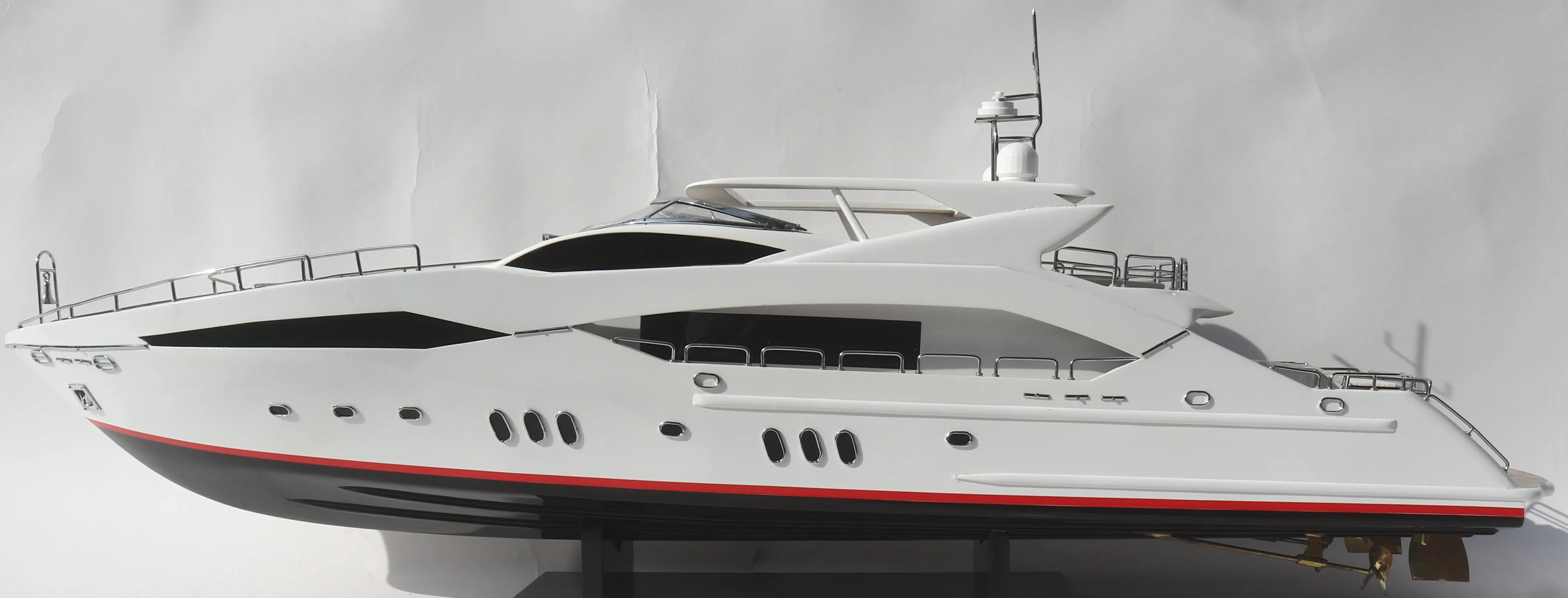 Sunseker Predator 130 Wooden Handicraft Model Boat - Buy Wood Crafts ...