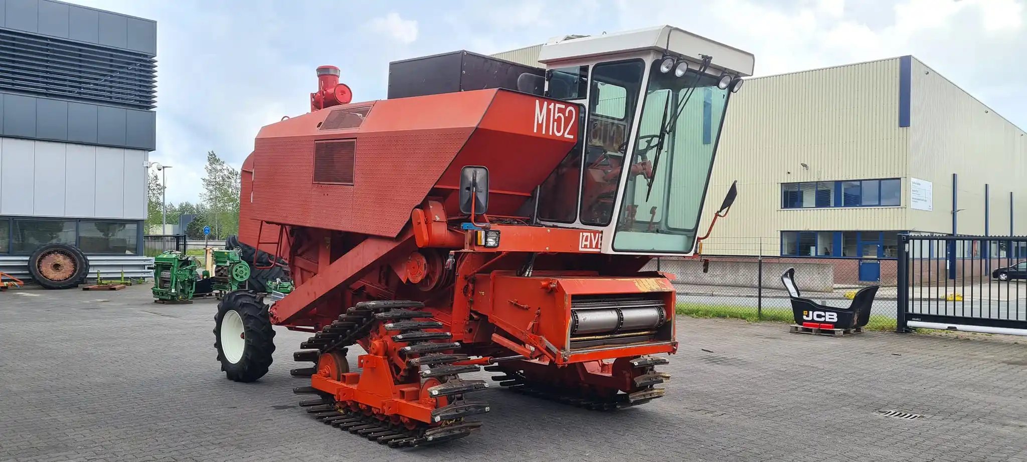 Used Laverda 152r Combine Harvester For Rice Farm Agricultural Machinery With 14 Foot Header For ...