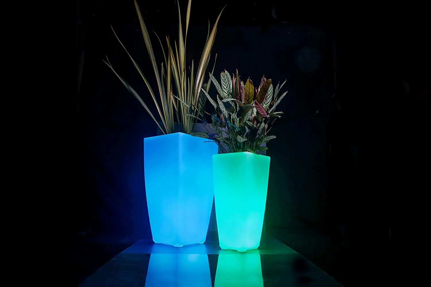 Glowing Light up Outdoor LED Illuminated Flower Plant Pots
