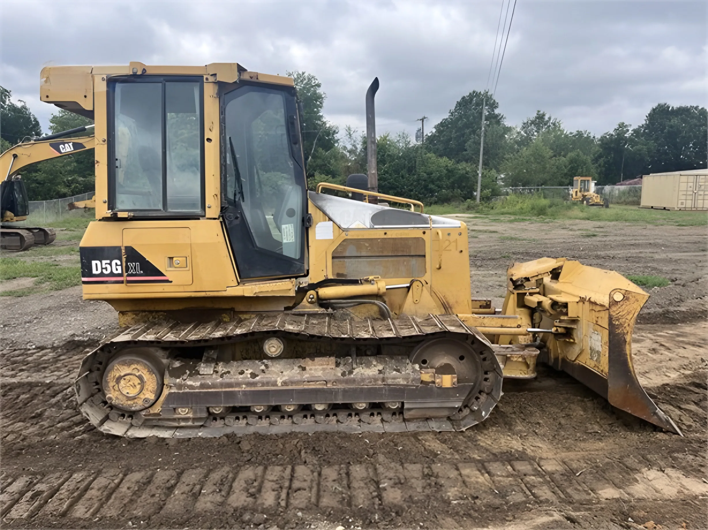 Cat D Series Bull Dozer 2003 - Hydraulic Diesel Bulldozer