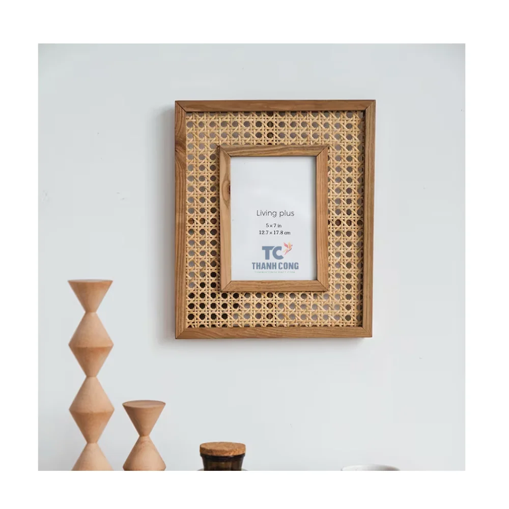Boho Rattan Picture Frames - Stylish Home Decor Solutions