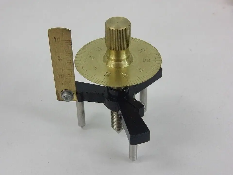 Spherometer - Precision Tool for Measuring Curvature