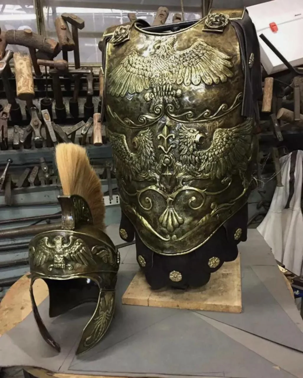 Body Templar Armor Knight Medieval Warrior Suit With Helmet Eagle And ...