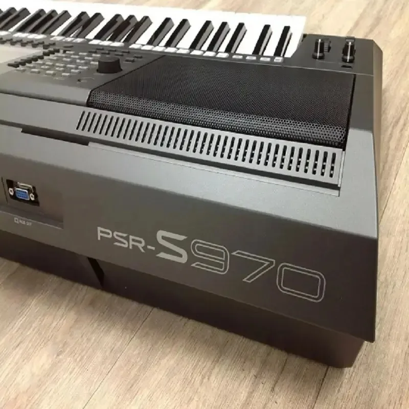 Yamaha PSR S970 Keyboard Piano - Solid Wood Soundboard
