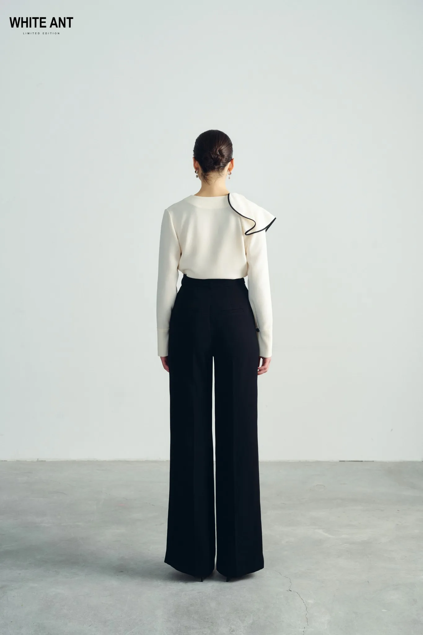 Sustainable Fashion Timeless Sarah Ruffled Blouse Quality Triacetate ...