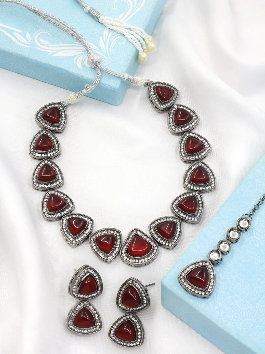 Alex Jewellery - Indian Exquisite Designer Triangle Kundan Choker ...