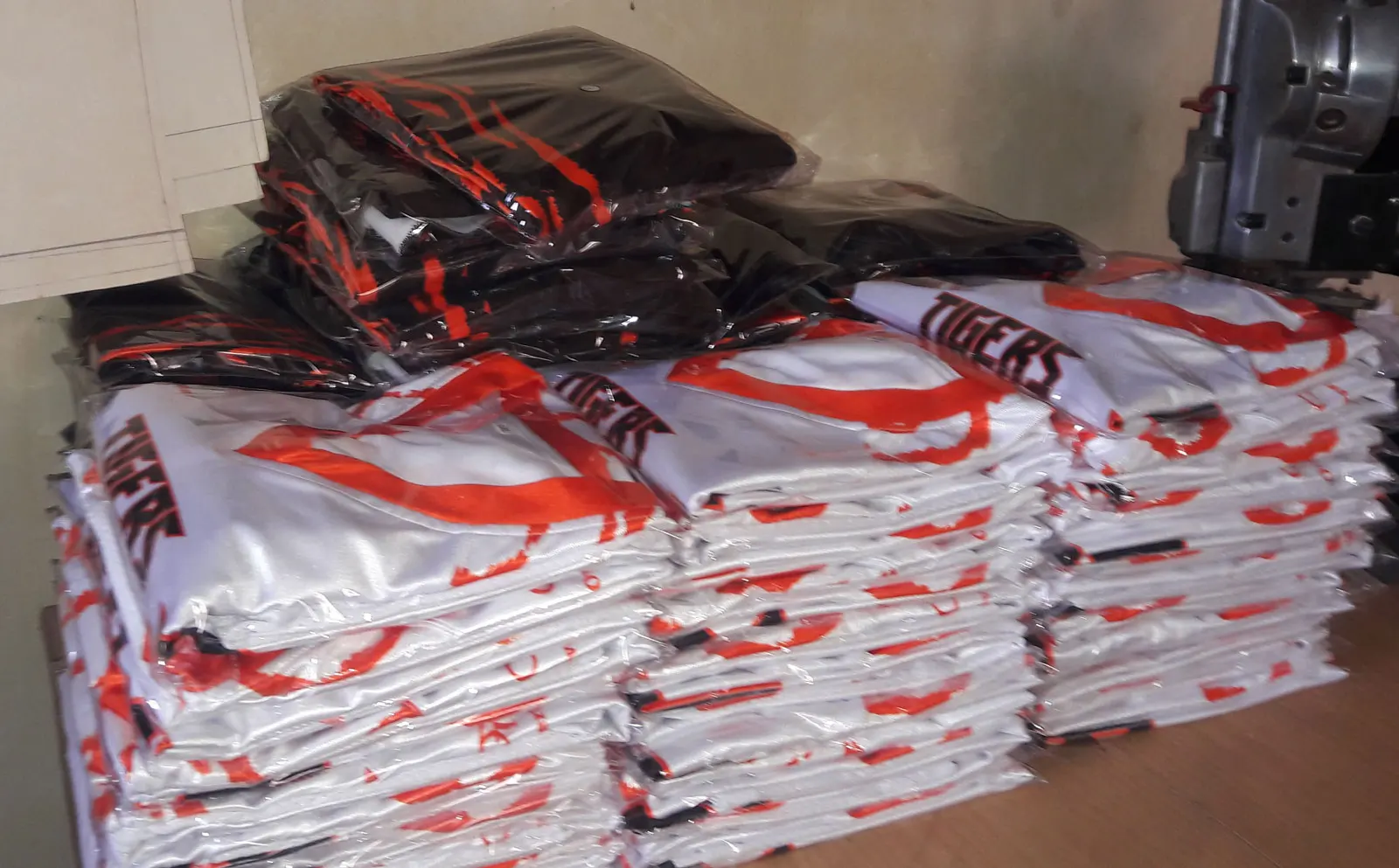 Wholesale Oem Custom Sublimated Custom Football Baseball Uniforms Spats ...