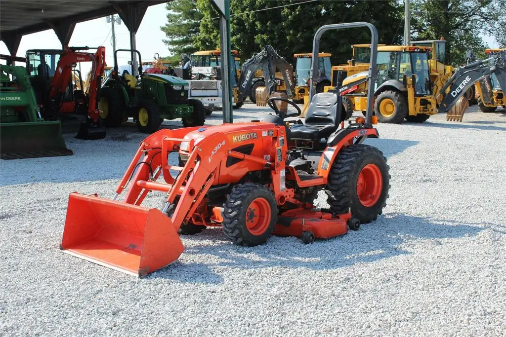 Cheap Price Kubota LA304 Tractor with Front and Backhoe Loader
