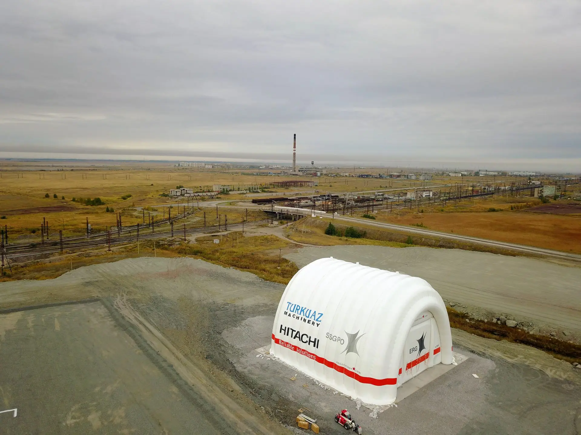 30x30x20m Internal Dimensions Mobile Workshop Hangar For Hitachi 250 ...