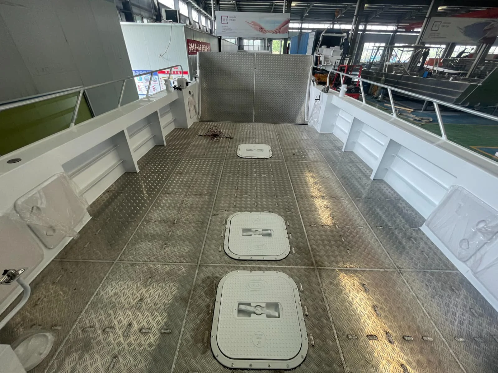 11m*4m Aluminum Landing Craft for Yacht Crew Boat Wheelhouse with Bow ...