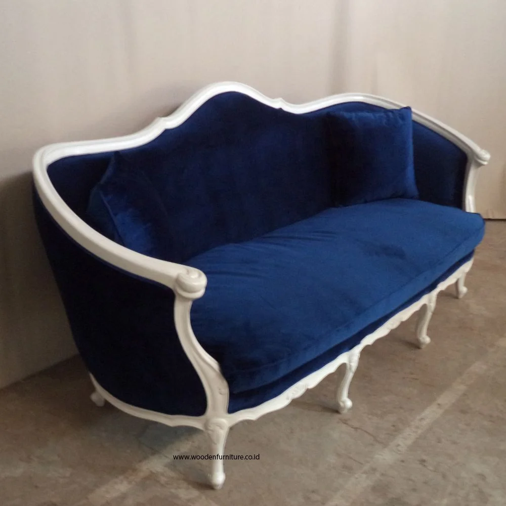 French Provincial Living Room Sofa Antique Reproduction Upholstered ...