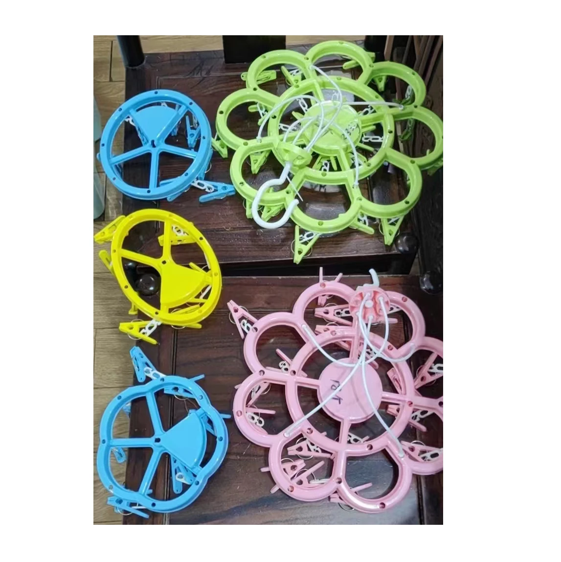 2023 Second Hand Round Cloth Drying Stand Hanger Mould Cloth Hanger ...
