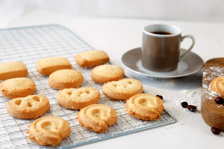 Christmas Oem Cookies Tin Biscuits - Lailihong Butter Cookies