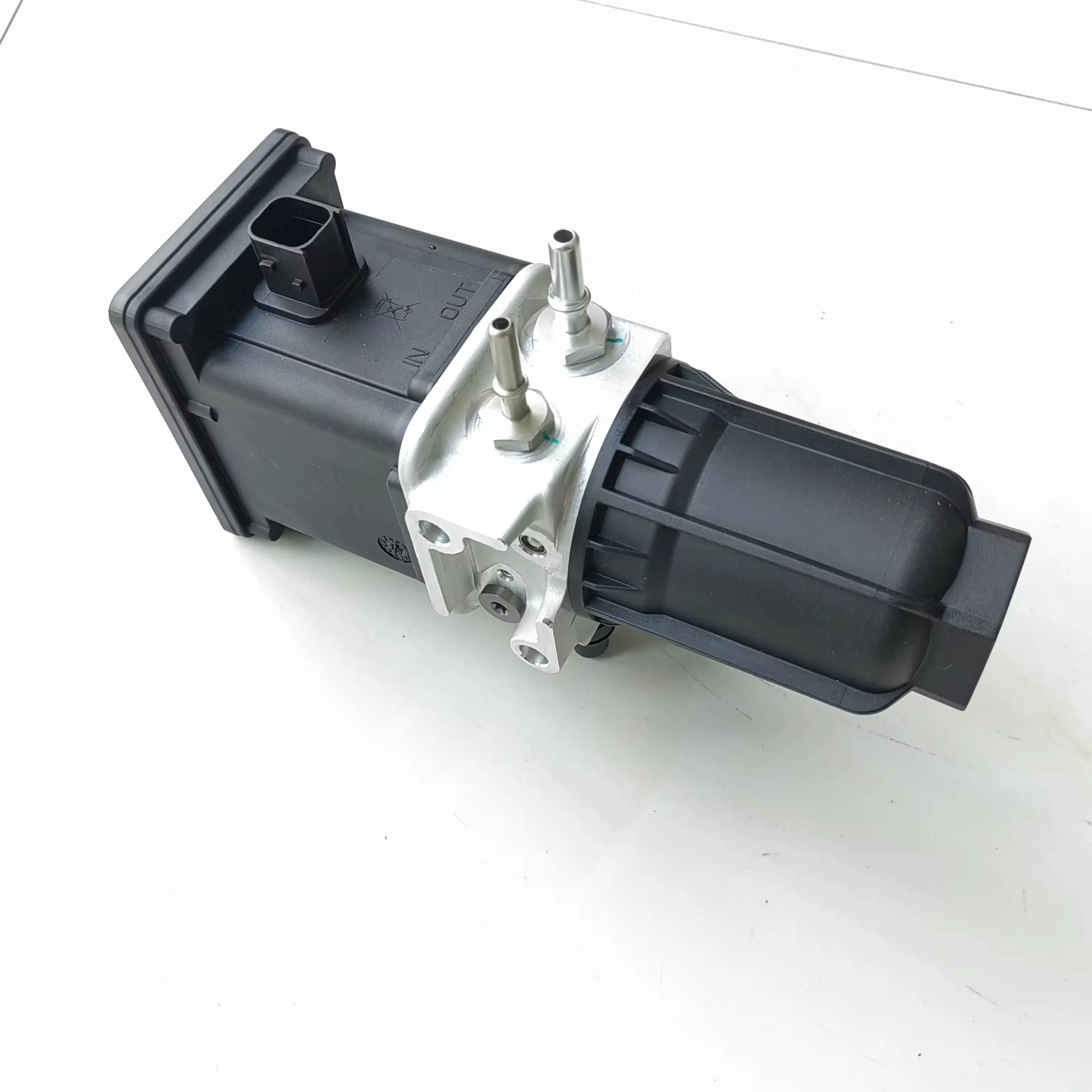 High Performance Euro 6 Adblue Urea Doser for Mercedes Benz Trucks