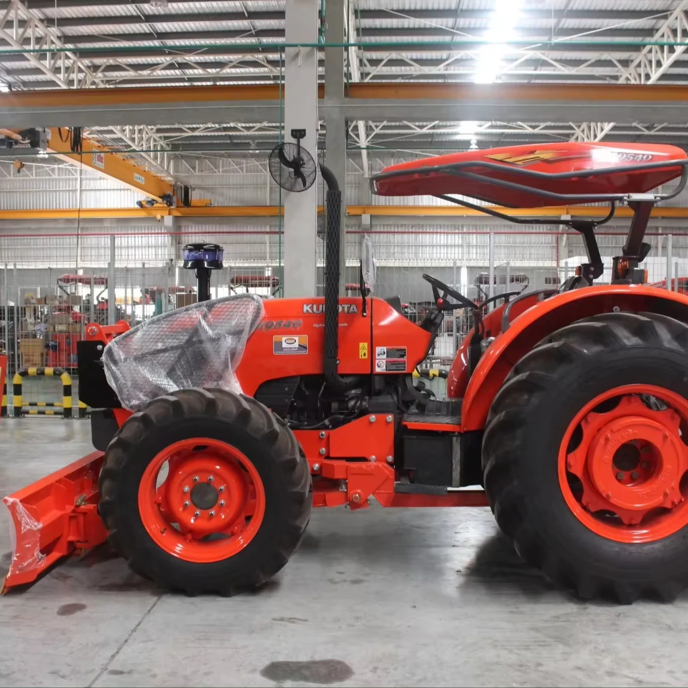Kubota M9540 Tractor - Kubota 95 Hp 4-cylinder Kubota Diesel Engine ...