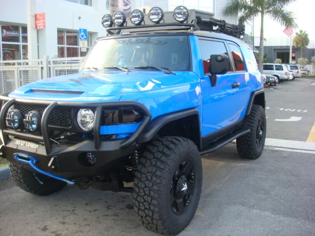 Toyota FJ Cruiser - Reliable 4x4 SUV for All Adventures