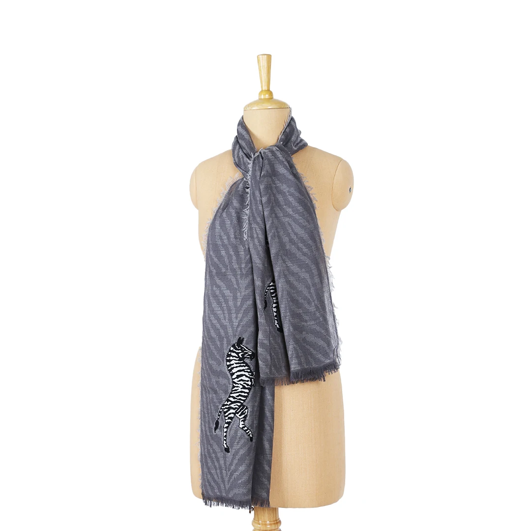 Ready For Winter Season Becouse Jacquard Fabric Scarf Fashionable ...