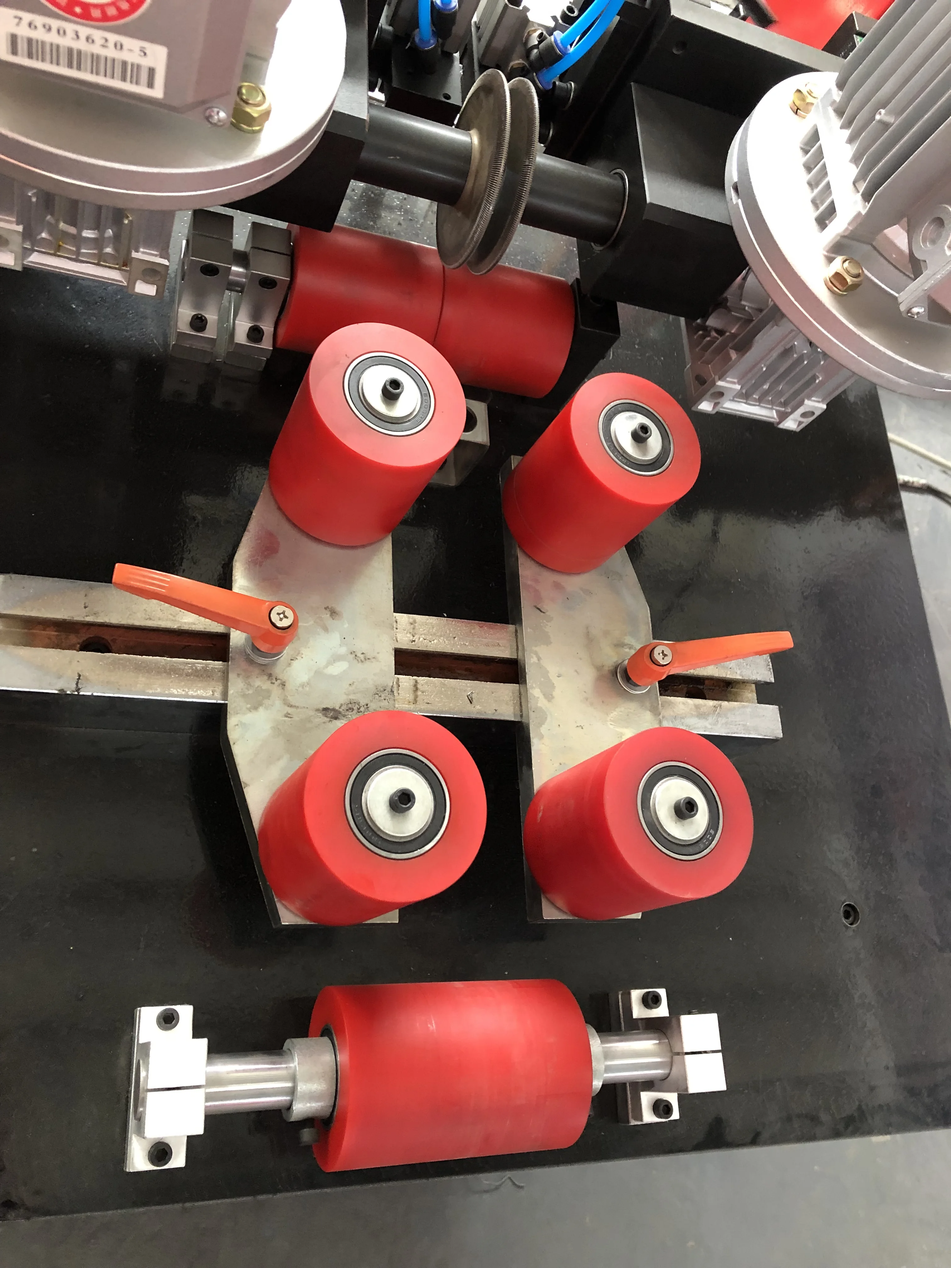 Thermal Break Assembly Knurling Machine For Aluminum Heat Barrier ...