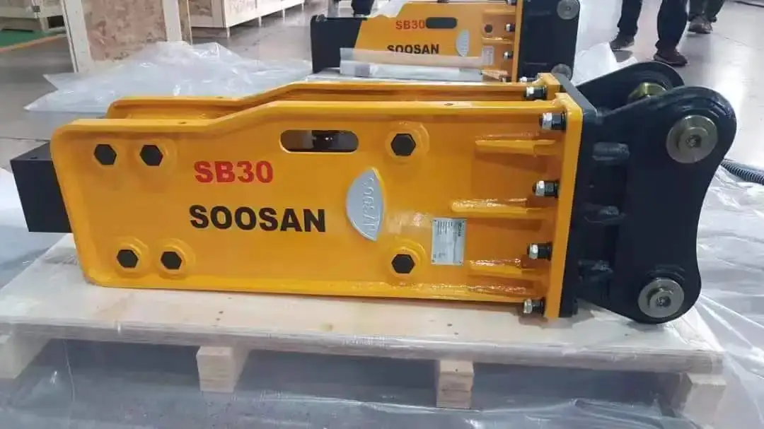 SB30 Top Type Hydraulic Breaker with Core Components-Chisel Breaker ...