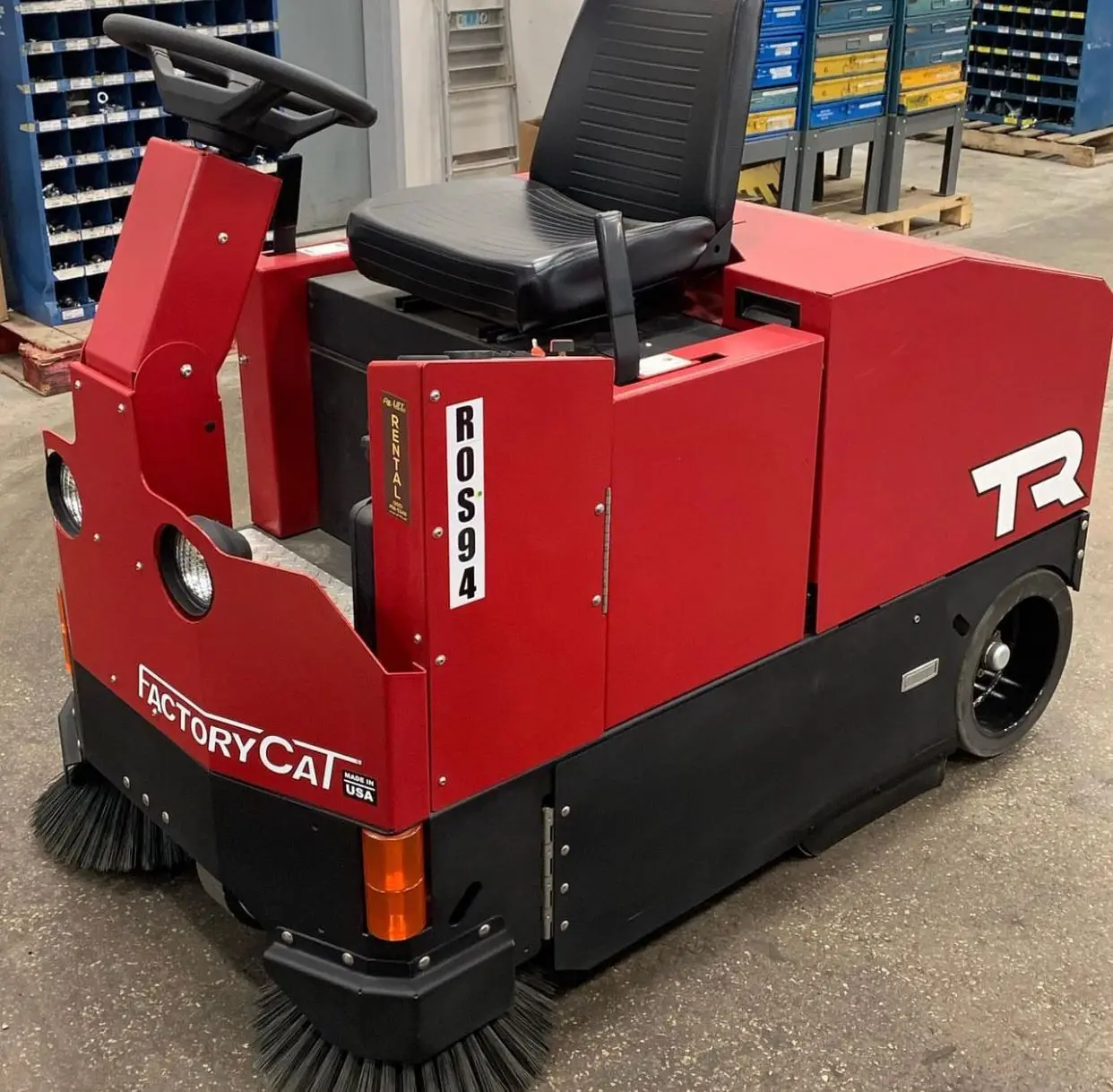 Electronic Industry Four Wheel Steering Road Sweeper Cleaning Machine ...