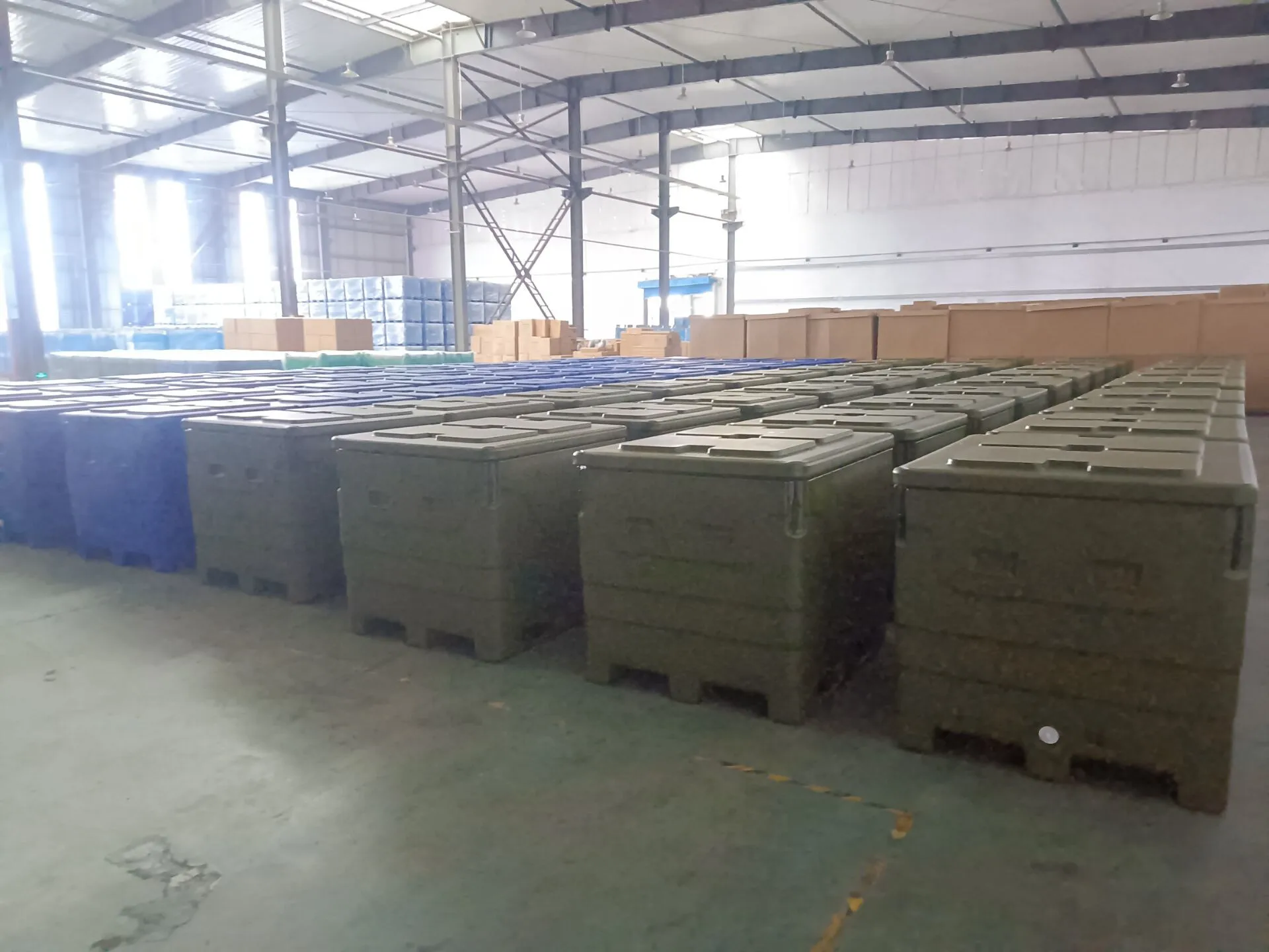 600L Rotomold Insulated Fish Box - Durable & Efficient