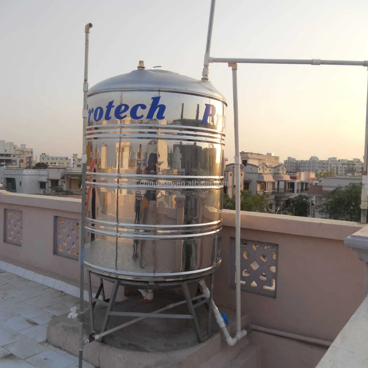 Vertical Round Stainless Steel Water Storage Tank Covers 300l To 20tons ...