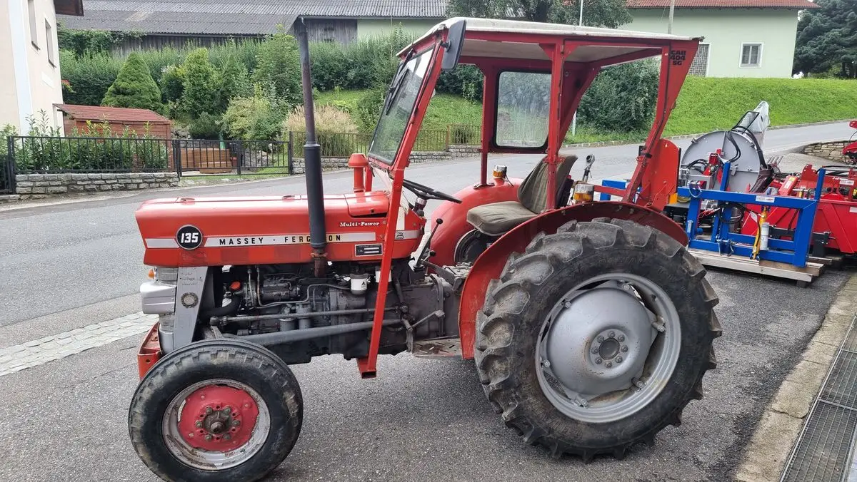Original Cheap Fairly Used Massey Ferguson 135 Mp Agricultural Tractor ...
