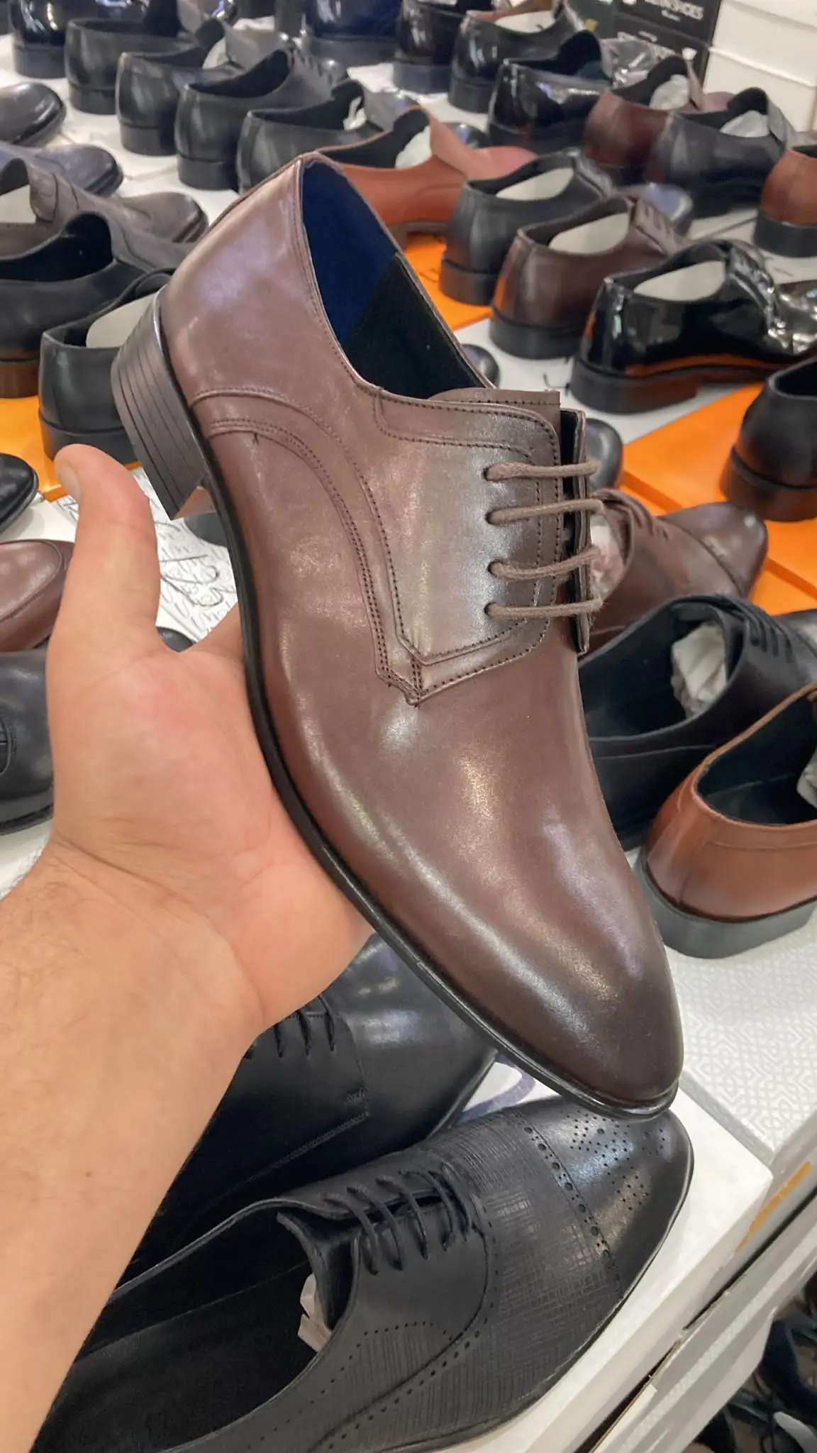 Shop Our Factory Supplier's Fast Delivery of Men's Leather Shoes