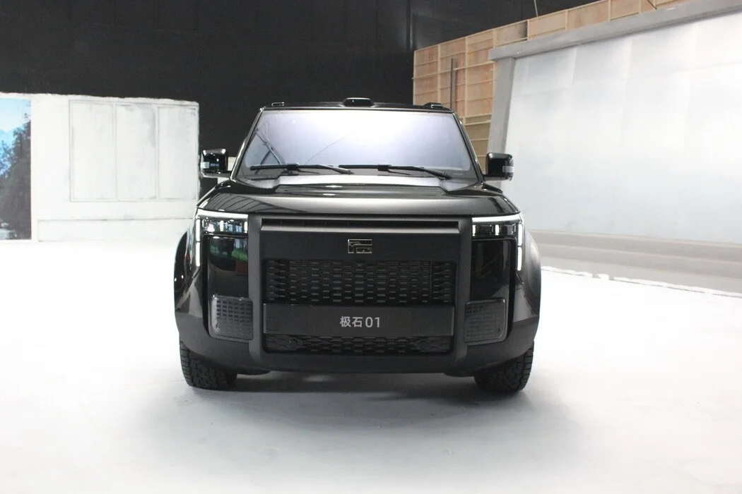 Rox Stone 01 EV SUV 2024 - 5-Door 7-Seater Extended-Range Electric Car ...