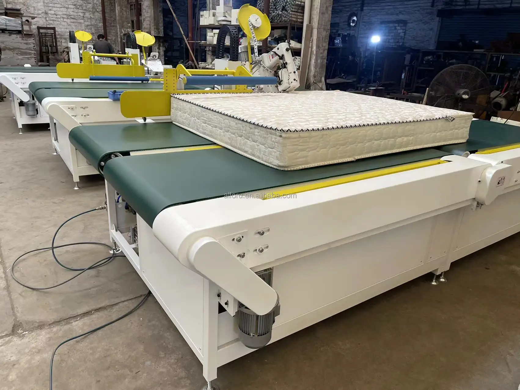 Automatically Mattress Tape Edge Sewing Machine for Mattress