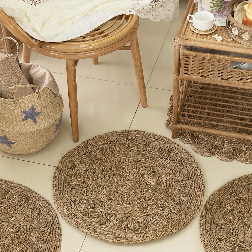Decorative Natural Handwoven Rug Made Of Water Hyacinth In Flower Shape ...