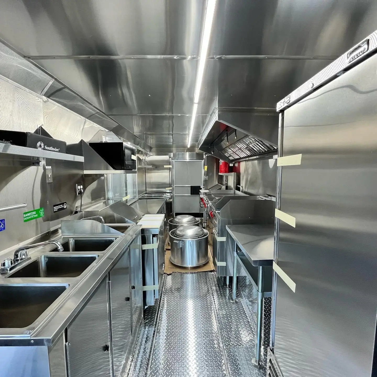 Fully Equipped Used Mobile Food Truck Food Cart Inused Food Truck ...