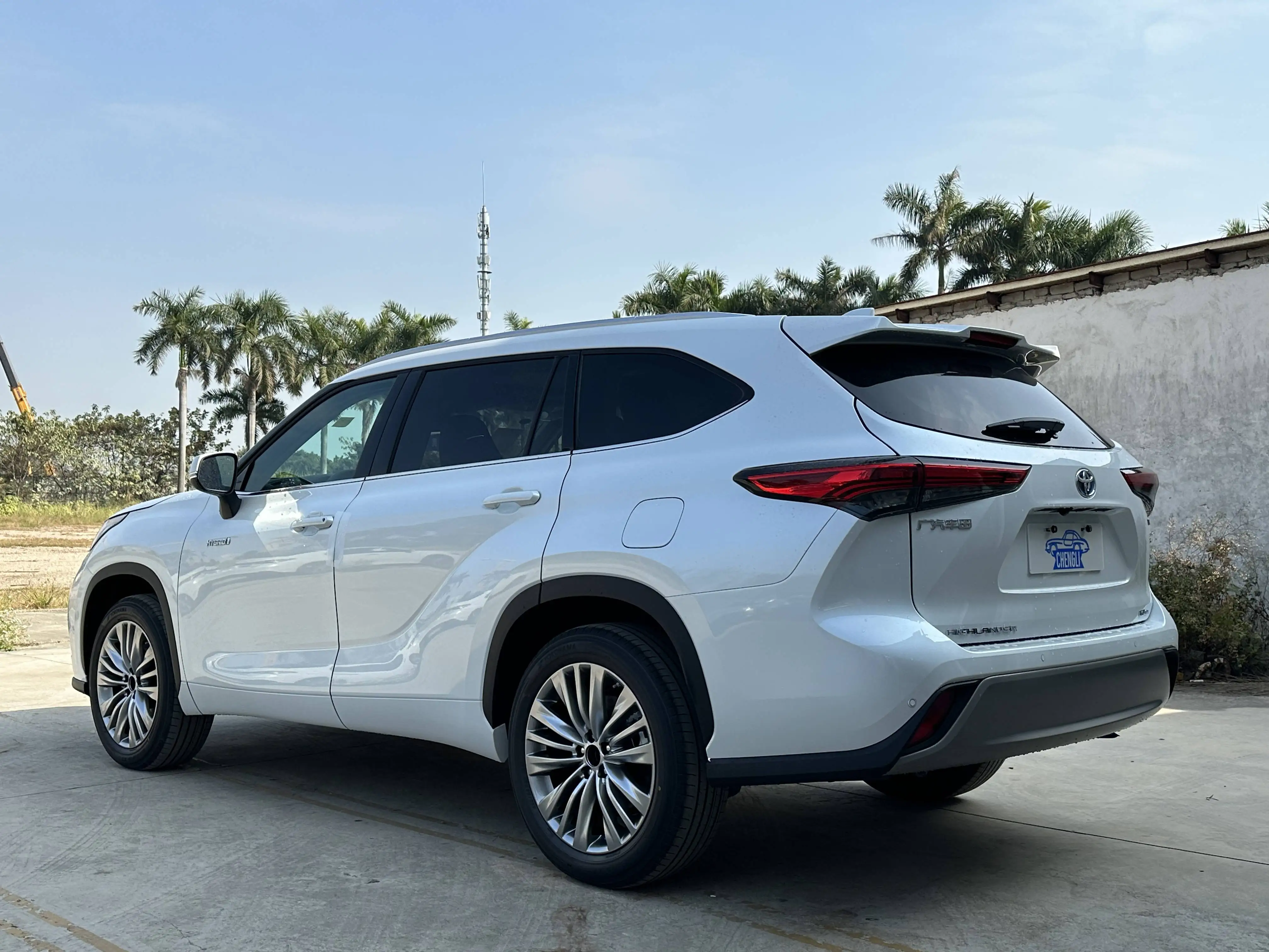 2024 Toyota SUV Highlander 380T - Best Value for Money