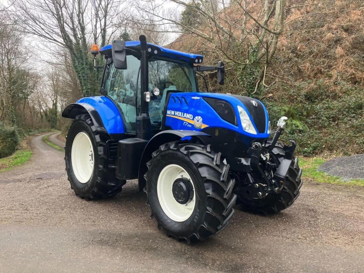 New Tractor 4wd Holland with Loader T7.210 and Farming Equipment ...