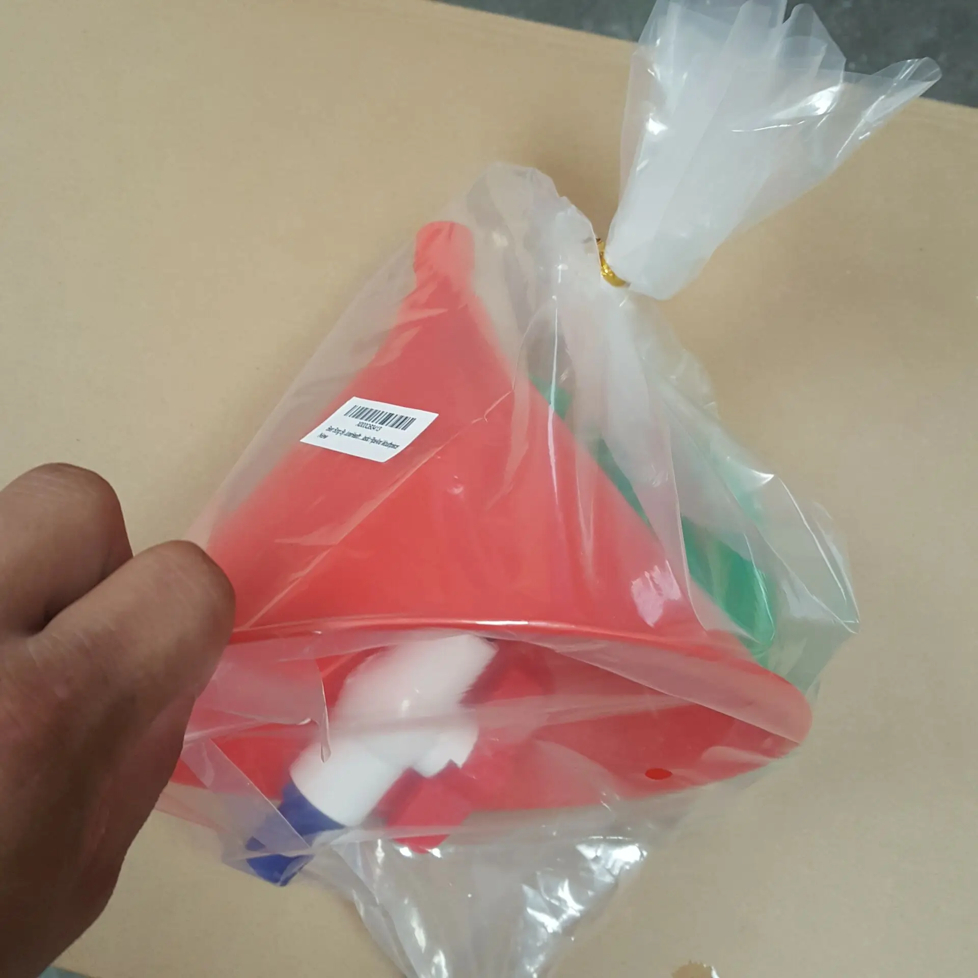 Custom Logo Single Beer Bong Funnel With Valve For Party Game - Buy ...