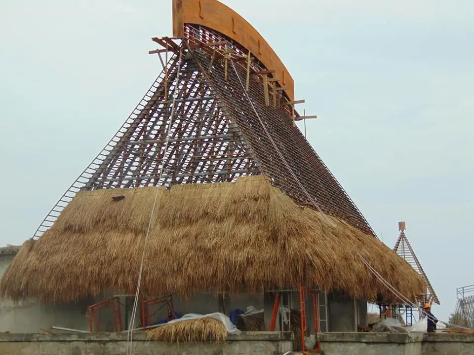 Wholesale Durable Decorative Hdpe Fireproof Grass Thatch