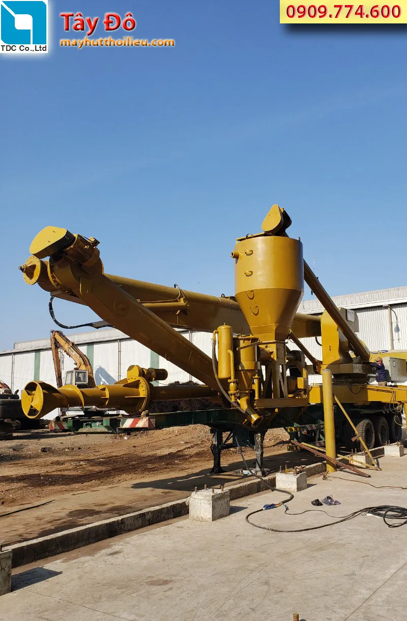 Vietnam-made 5000 Ton Capacity Cement Blowing Silo Remote Controlled ...