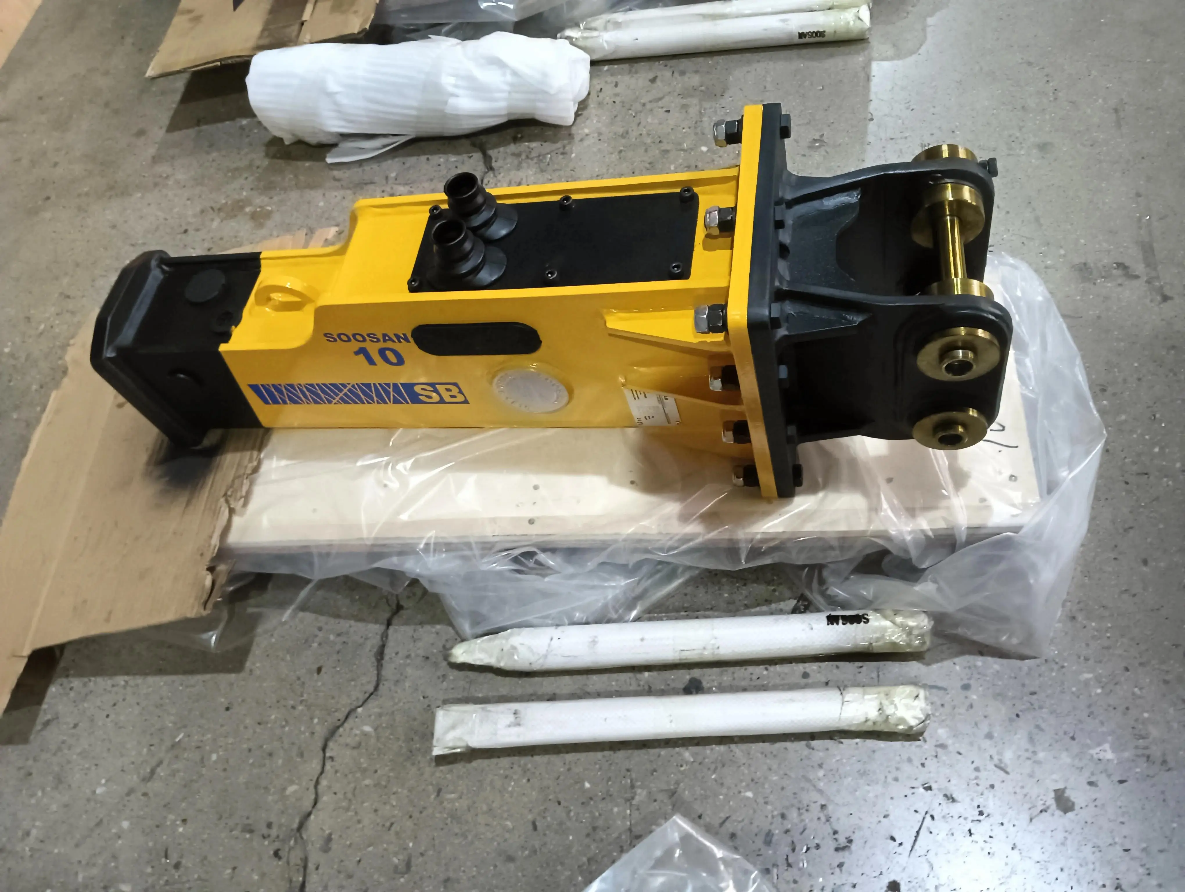 Hydraulic Breaker SB10 Box Type for Construction Machinery Featuring ...