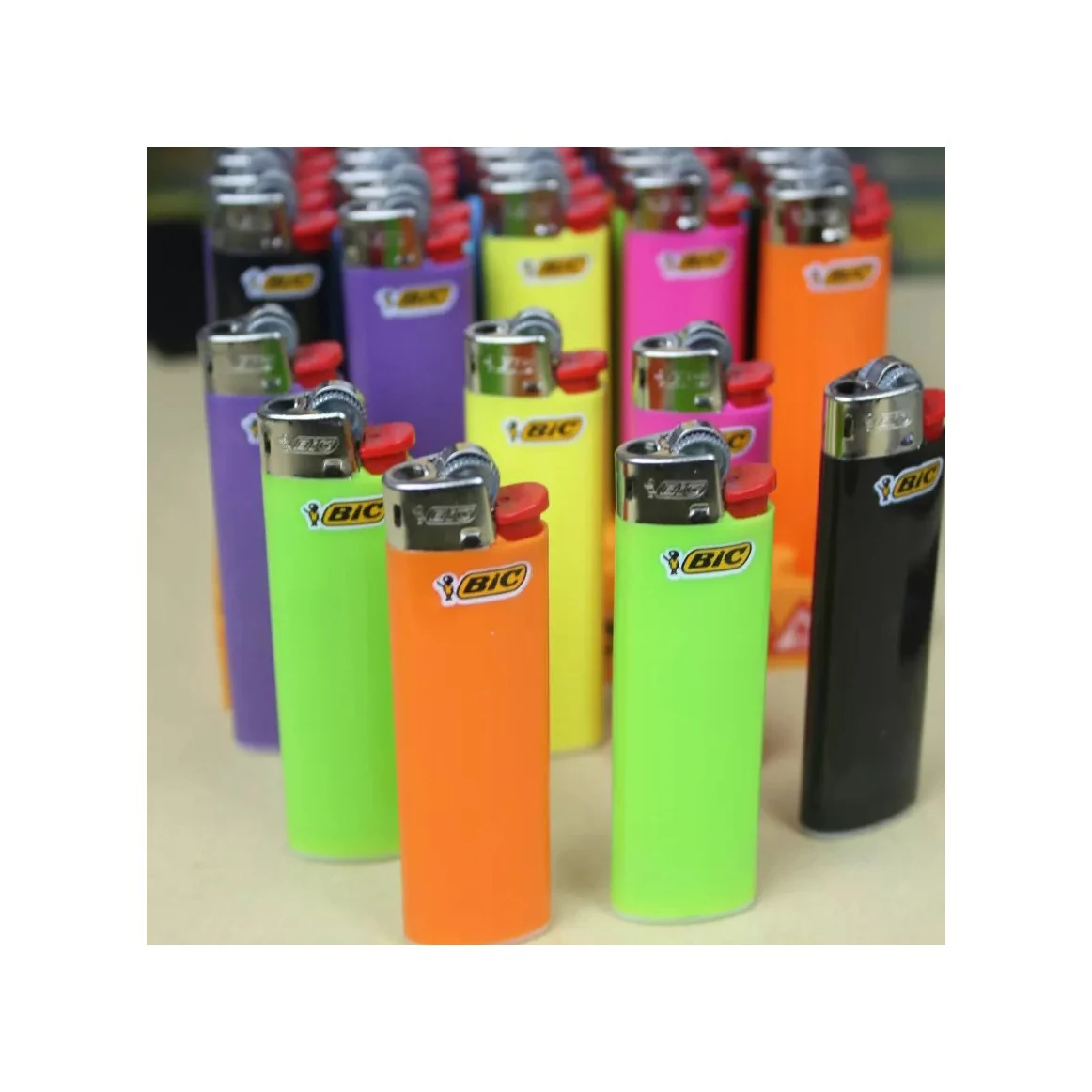 Top Quality Plastic Gas B-ic Lighter / Disposable Lighter With Custom ...